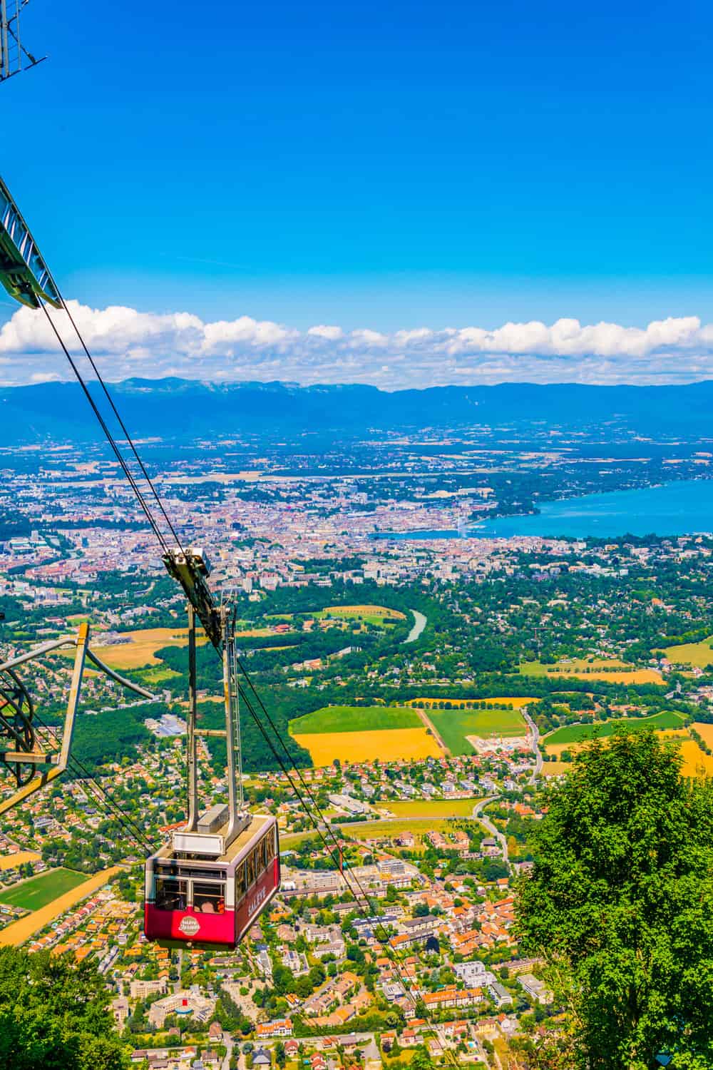 Geneva vs Zurich: which city is better to visit? - Travel on a Time Budget