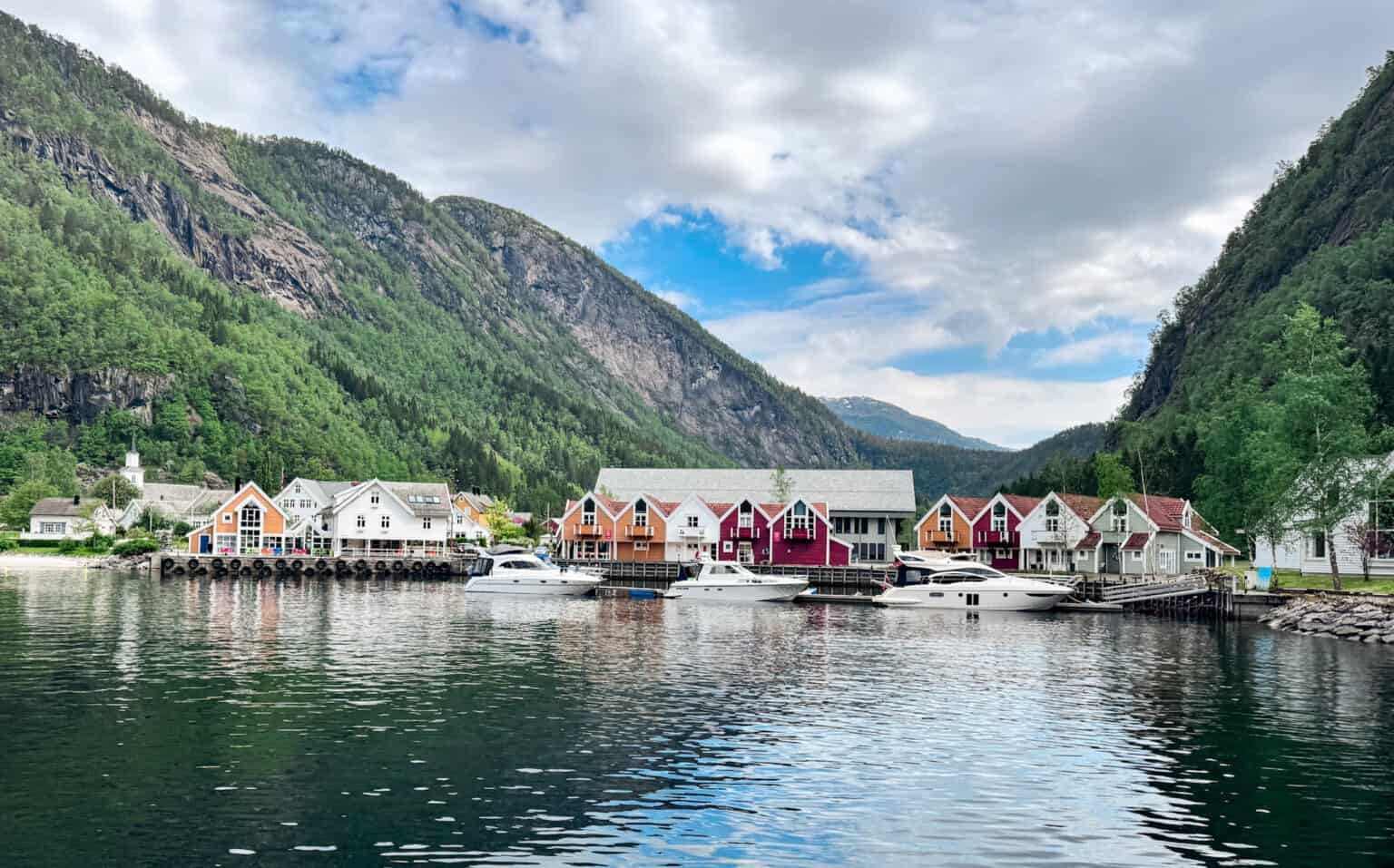 How to spend a perfect one day in Bergen, Norway - Travel on a Time Budget