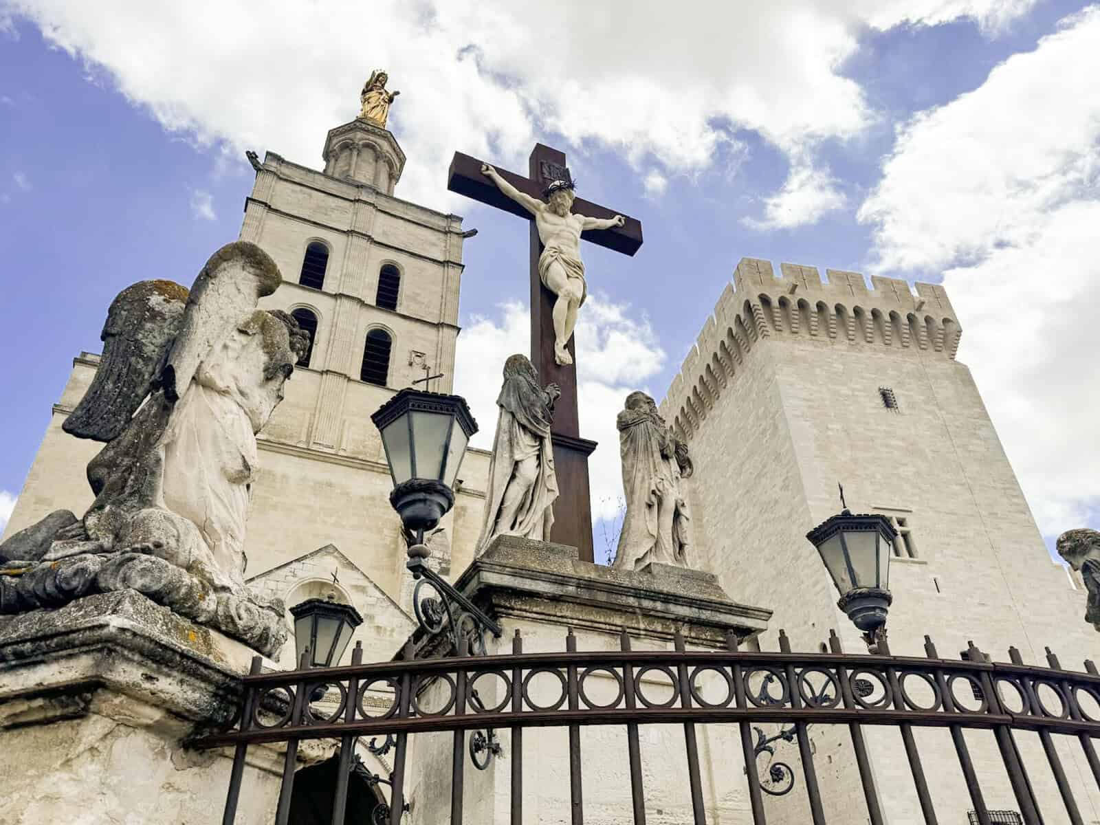 One day in Avignon, Provence: must-see sights for your itinerary ...